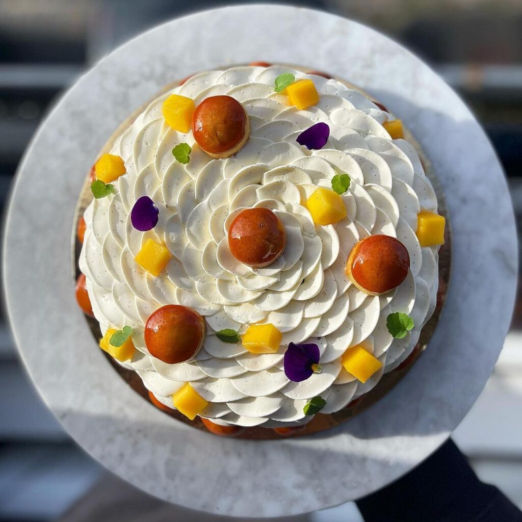 Cours de pâtisserie en ligne - Saint-Honoré 2.0 ou l'Art du Pochage