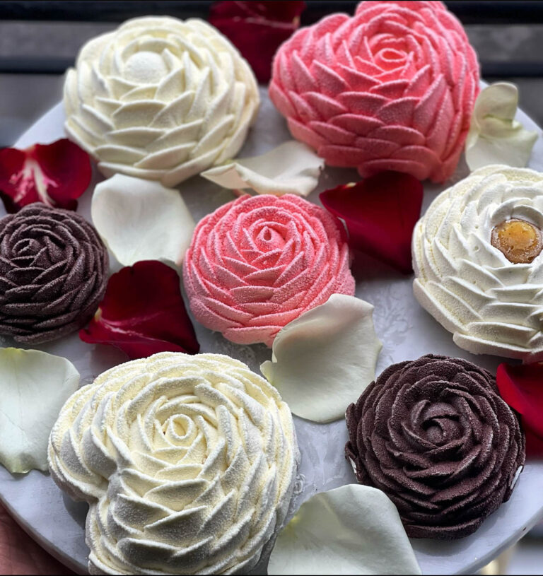 Cours de Pâtisserie par Chiara Serpaggi – Entremets « Passionnément ...